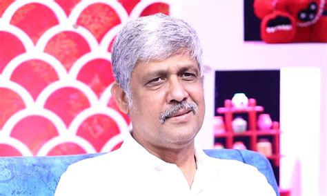 చరణ్ తారక్ ప్రభాస్ అలా ఉంటారన్న సంపత్ కూతురు ఆ పని చేస్తుందంటూ