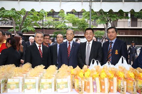 คุณสมชาย พูลสวัสดิ์ สมาคมธรรมศาสตร์ ในพระบรมราชูปถัมภ์ Facebook