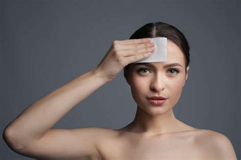 Hyperhidrosis Treatment Key Symptoms Causes And Diagnosis Nashville Liposuction Specialty Clinic