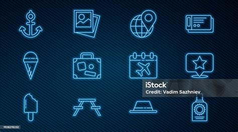 선 자외선 차단제 스프레이 병 별이 있는 지도 포인터 지구본의 위치 여행 가방 아이스크림 와플 콘 앵커 달력 및 비행기 및 사진 아이콘을 설정합니다 벡터 0명에 대한 스톡