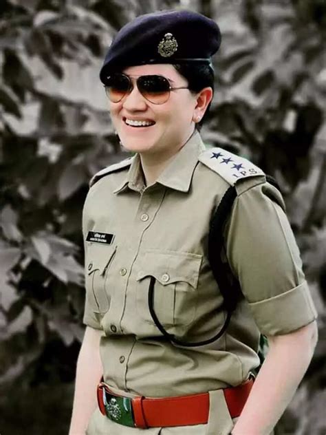 देश की वो 7 महिला Ips ऑफिसर जिन्हें देखकर कांप जाती है अपराधियों की रूह Navbharat Times