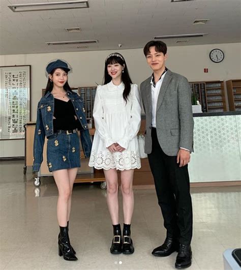 호텔 델루나 우정 출연한 설리 인증샷 공개 지은이랑 지은이랑♥