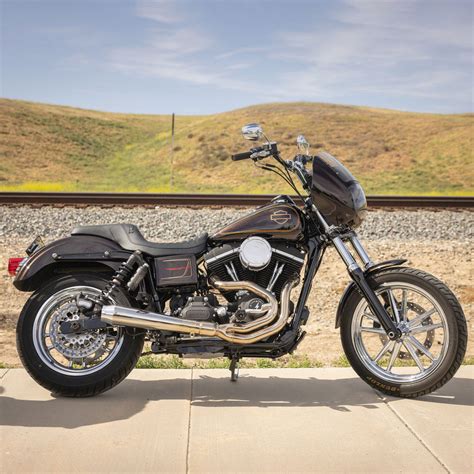 Thrashin X Saddlemen Step Up Tuck N Roll Seat For 2006 2017 Harley Dyna