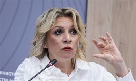 Захарова Олимпијске игре у Паризу су дно Сене ФОТО ИСКРА