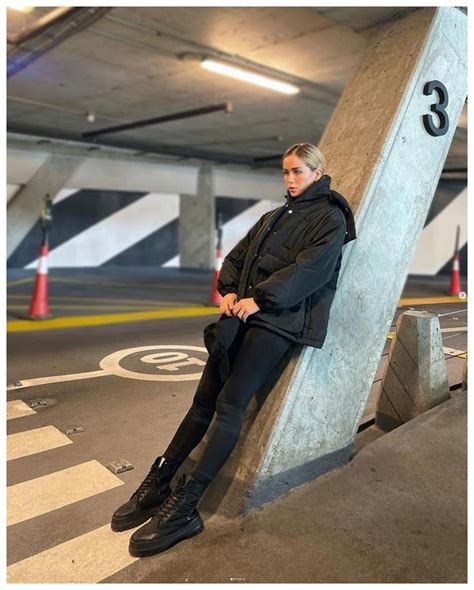 خاص ترین لباس های زمستانه زنانه برای مهمونی عکس