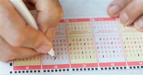 美 ‘1200억 원 복권 잭팟 터뜨렸는데 당첨금 못 받고 있는 이유는