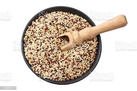 흰색 배경에 고립 된 검은 그릇에 노아 퀴 노아 씨앗 평면도 0명에 대한 스톡 사진 및 기타 이미지 0명 건강한 생활방식 건강한 식생활 Istock