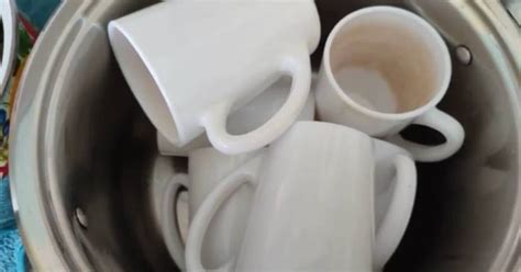 Як видалити стійкі плями від чаю та кави на чашках дієві поради Politeka