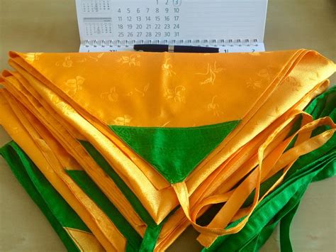 Амгалан өглөөний мэнд хүргэе Бид яруу найрагч Т Галсангийн хэлсэнчилэн Монголчууд бол өөрсдөө