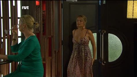 Naked Margot Robbie In Neighbours