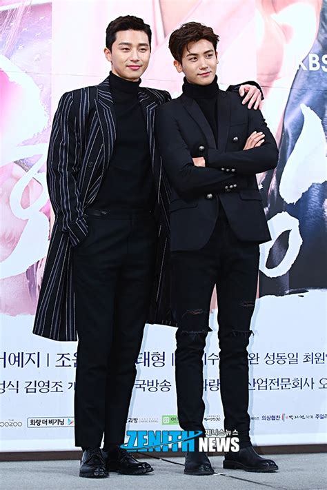 Z포토 박서준 박형식 ‘여심 설레게하는 투샷화랑 제작발표회 제니스글로벌뉴스