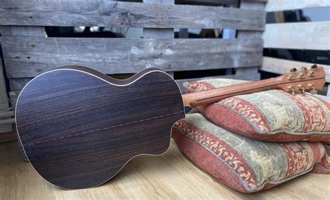 Richards Guide To Acoustic Guitar Tonewoods Rosewood