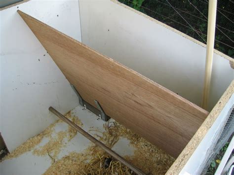 Grynx Automated Chicken Feeder