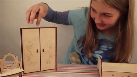 Мебель для кукол спальня Мебель для кукольного дома Обзор игрушек - YouTube