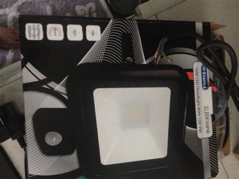 LED Floodlight With PIR DIYnot Forums
