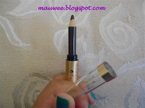 The Curious Cat Revlon Brow Fantasy