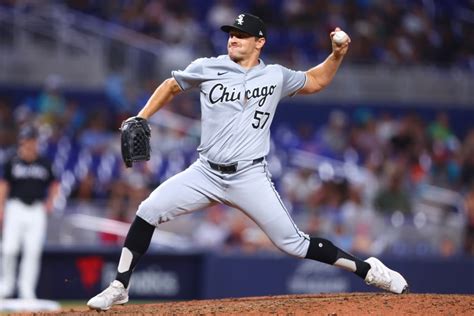 Reports White Sox Trade Tanner Banks To Phillies For No 11 Prospect
