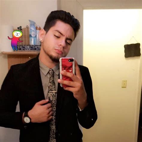 Efrain Vazquez Facebook Instagram And Twitter On Peekyou