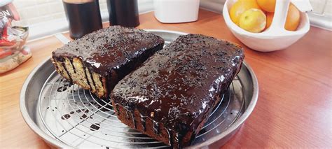 Ароматен кекс с шоколадова глазура Да Готвим