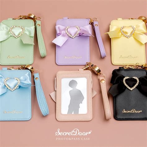 【楽天市場】サテンリボン チェキケース パスケース 定期入れ カード入れ ハート りぼん リボン ラインストーン チャーム バックル オタ活 推し活 メンカラ：altrose