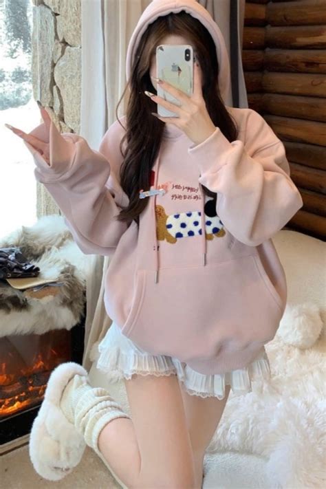 핑크프릴 지나 강아지 자수 후드 브이넥 긴팔 기모 티셔츠