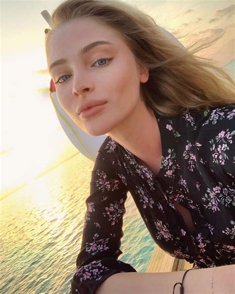 Алёна Шишкова стала выглядеть заметно моложе благодаря новому фильтру Инстаграм