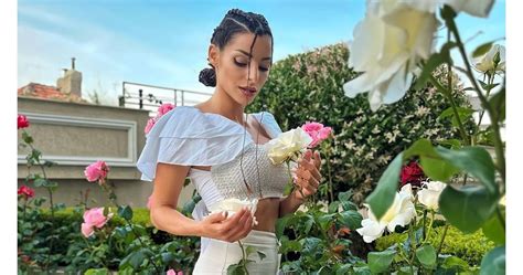 Фермерката Аксения обича сълзи но момини