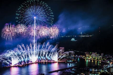 기간 한정 일본 시즈오카 아타미 해상 불꽃놀이 2일 투어 후지산 And 고급 포도 마음껏 먹기 And 하코네 오와쿠다니 로프웨이 And 아시 호수 해적선 And 하코네 신사