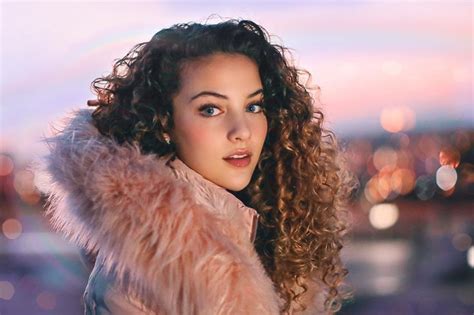 Sofie Dossi Personal Pic And Video 12302018 • Celebmafia