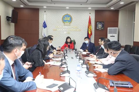 Утаагаар улс төр хийхгүй ээ УГААРТАЖ ҮХНЭ