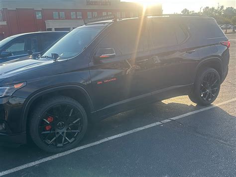 2019 Chevrolet Traverse 22x95 Status Wheels 26540r22 Ironman Tires