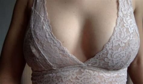 Unerfahrenes M Dchen Will Das Erste Mal Sex Haben Sexkontakte Aachen