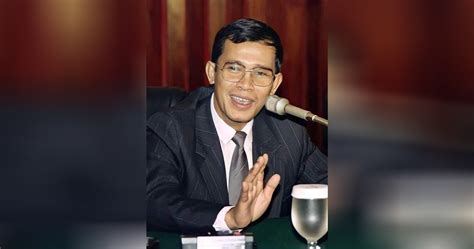 សម្ដេចតេជោ ហ៊ុន សែន បង្ហាញរូបថត៤សន្លឹកដែលទាក់ទងដល់ប្រវត្តិស្វែងរកសន្តិភាព សម្រាប់កម្ពុជា