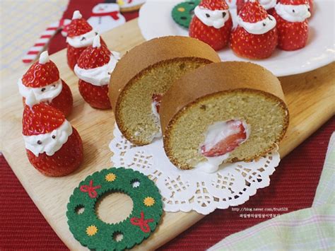딸기생크림 롤케이크 만들기 크리스마스 케이크 딸기산타 네이버 블로그