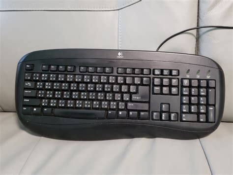 Logitech Easy Keyboard Deluxe 電腦科技 電腦周邊及配件 電腦鍵盤及相關產品 Carousell