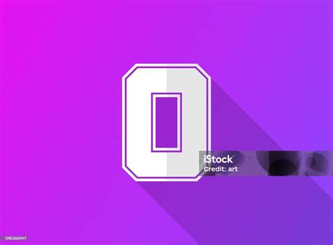 O 글꼴 문자 보라색 그라데이션 배경에 긴 그림자와 현대 동적 디자인 로고 브랜드 라벨 디자인 요소 응용 프로그램 등을 위해 벡터 일러스트레이션 0명에 대한 스톡 벡터 아트