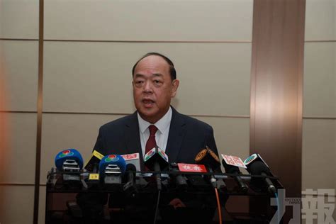 現金分享延續 明年公務員加薪 賀一誠當局一直研究樓市減辣問題 澳門力報官網