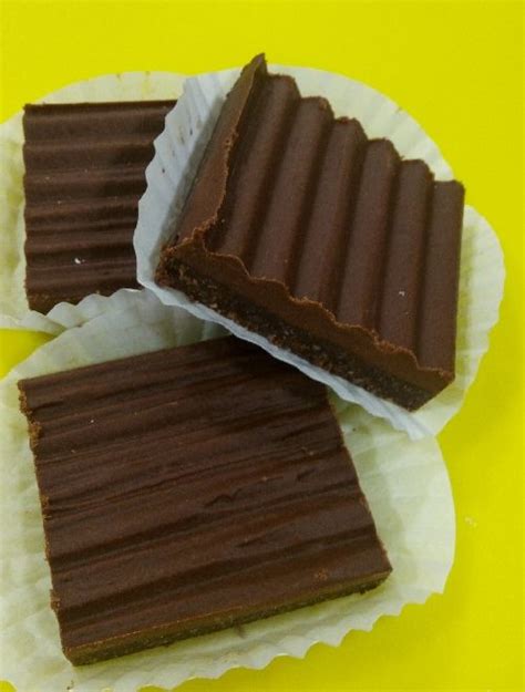 Поръчай Сурово брауни произведен от Работилница за усмивки Хранкооп