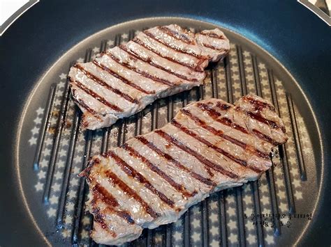 채끝스테이크 한국식 스테이크이라 더 입에 착착 붙어요