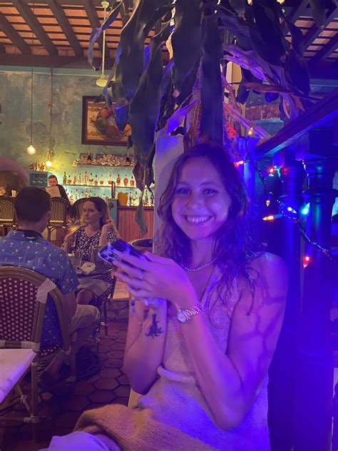 Stella Barey Rpublicflashing