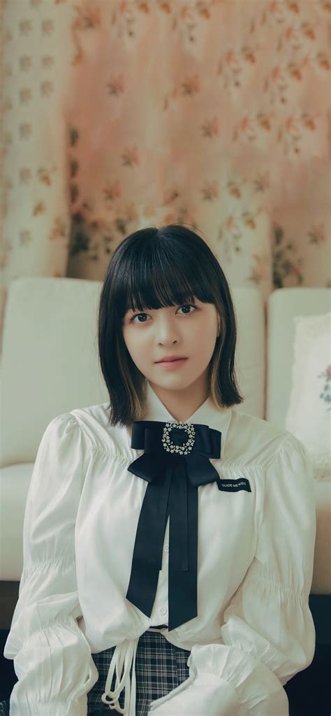 Pin On Mis Pines Guardados Lily Wallpaper Lily Female