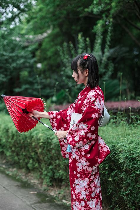 日本和服浴衣 红色小樱花和服全套和服女免熨烫防脱色涤纶材质 阿里巴巴