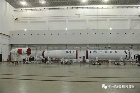 航天科技四院研制的200吨大推力整体式先进固体火箭发动机试车成功 泰伯网