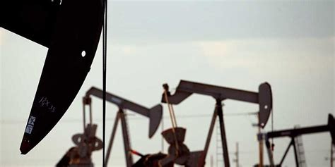 商品期貨趨勢專欄－原油期貨跌幅擴大 證券．權證 工商時報