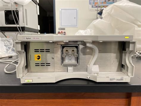 Agilent 1100 Hplc G1314a Variable Wavelength Detector For Sale
