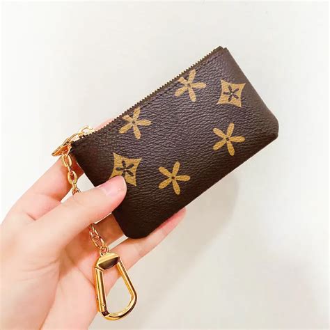 What Are The Best Wristlet Wallets For Women