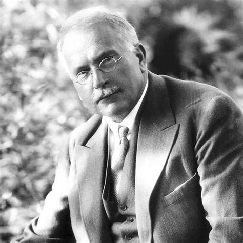 Алдарт сэтгэлзүйч Карл Густав Юнгийн Улаан номны тухай Сэхээрэл Онлайн Сургалт