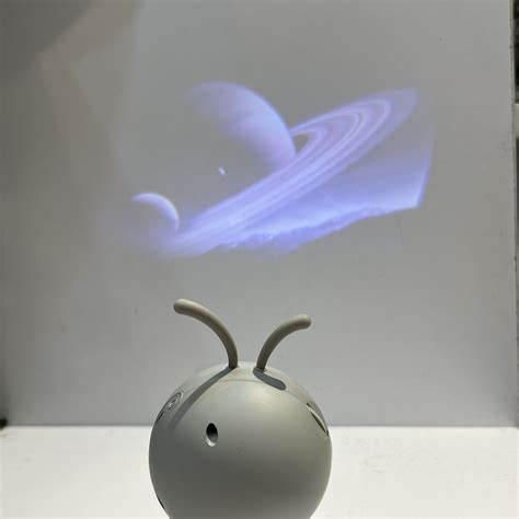 پرژکتور اسلاید طرح کیوت فضانورد کوچک گالری فرزام