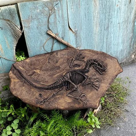 T Rex Fossil Replica Tyrannosaurus Dinosaur Skeleton Wall Art Jurassic Resin Sculpture