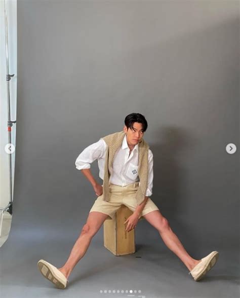 신민아♥ 김우빈 여자들도 부러워할 아찔한 각선미오차 없는 완벽 비주얼 Ten★ 텐아시아